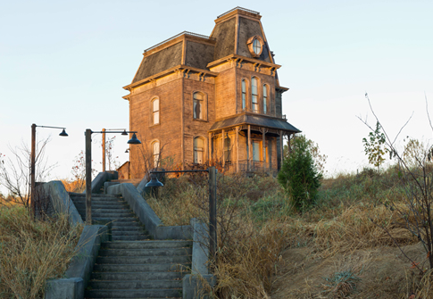 Best Horror Movie Houses, Ranked - Onward Living